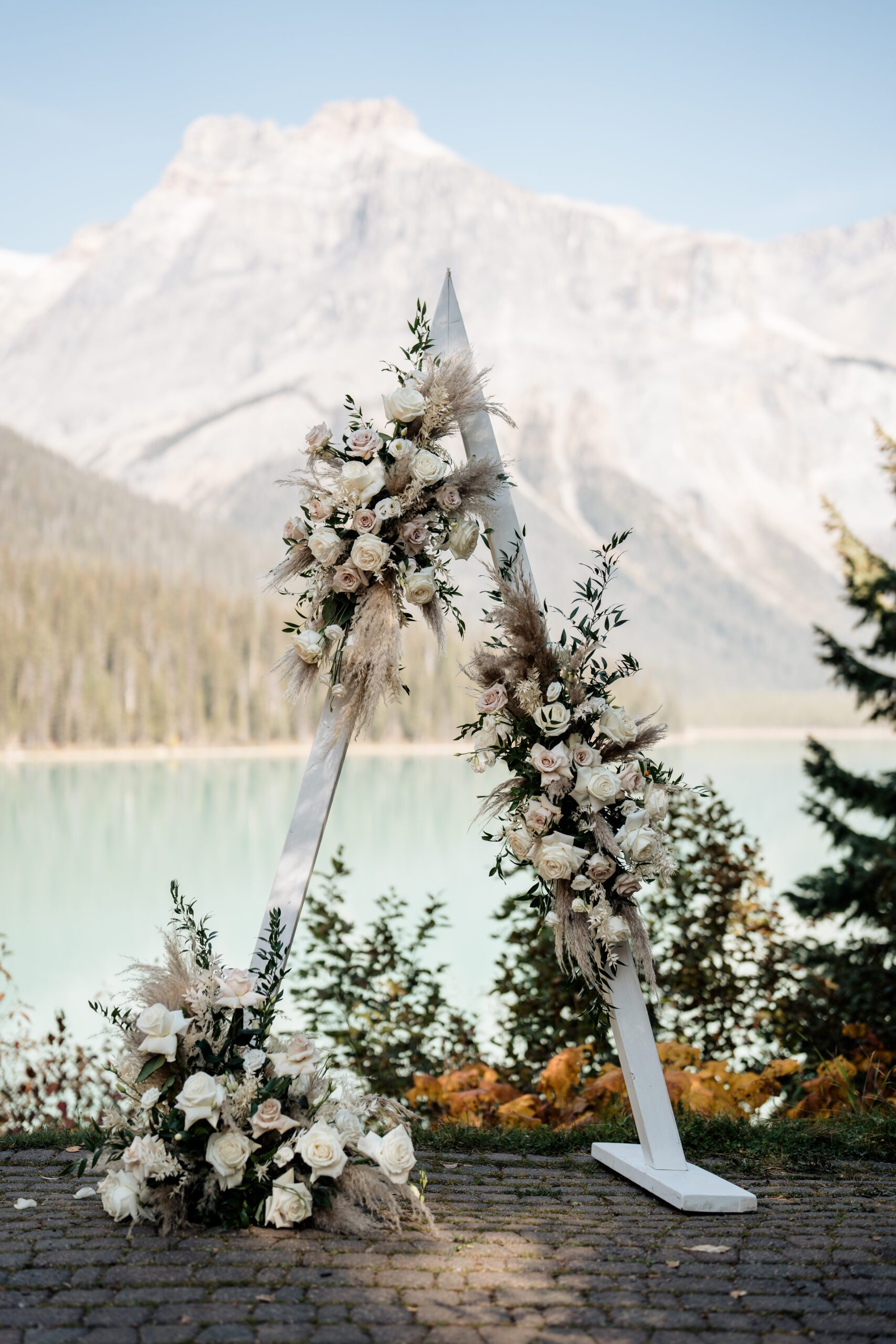 Emerald Lake Micro Wedding | Naturally Chic Banff Micro Weddings ...